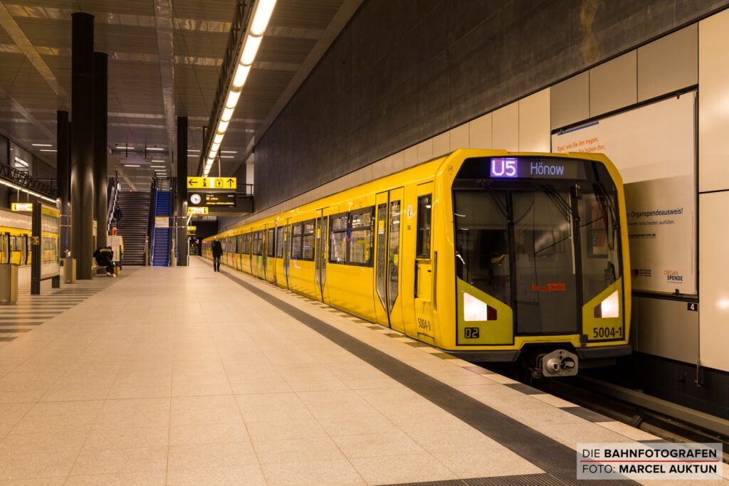 Berlin tief verbunden: Die neue U5 – Die Bahnfotografen